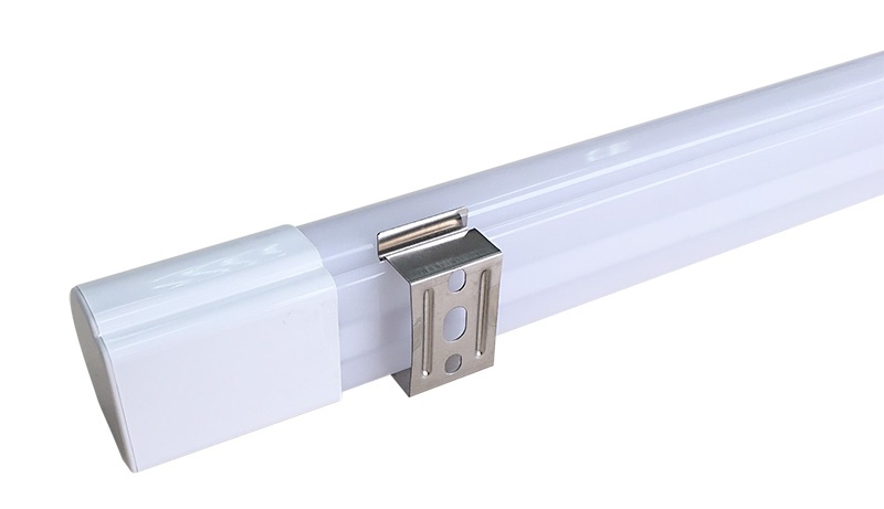 Luminária LED TUBO IP65 18W – Blumenau Ilum – Tudo em Led